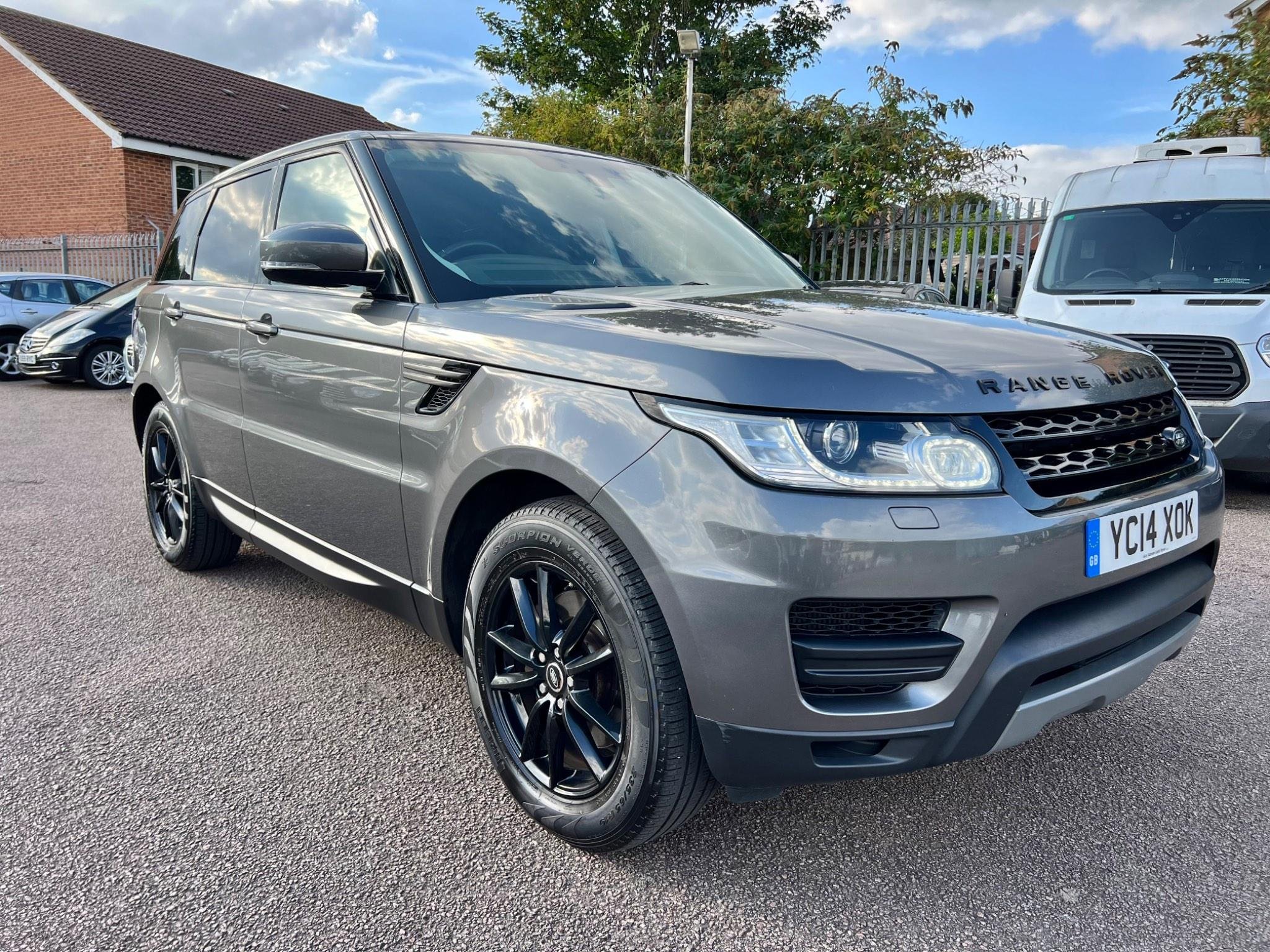 Used 2014 Land Rover Range Rover Sport 3.0 TD V6 SE SUV 5dr Diesel Auto ...